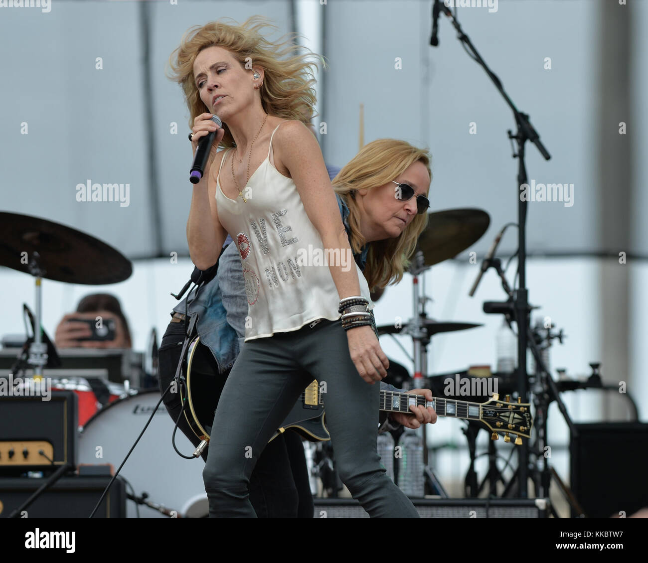 MIAMI GARDENS, FL - FEBRUARY 20: Sheryl Crow and Melissa Etheridge ...