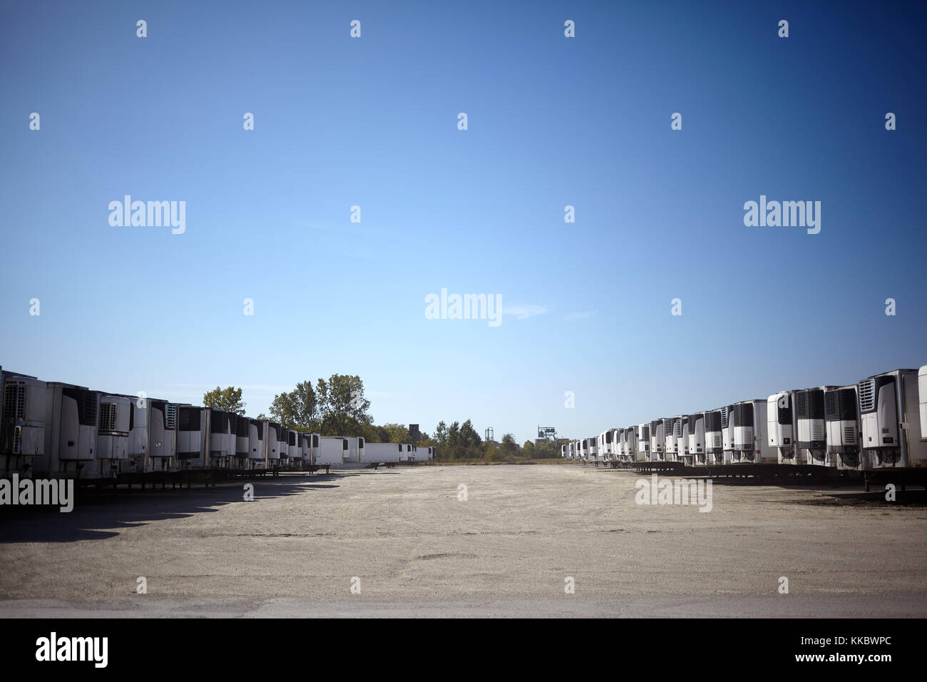 Haulage trailers hi-res stock photography and images - Alamy