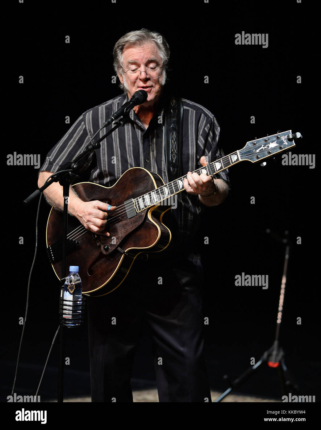 FORT LAUDERDALE, FL - JANUARY 09: John Benson Sebastian performs at The ...
