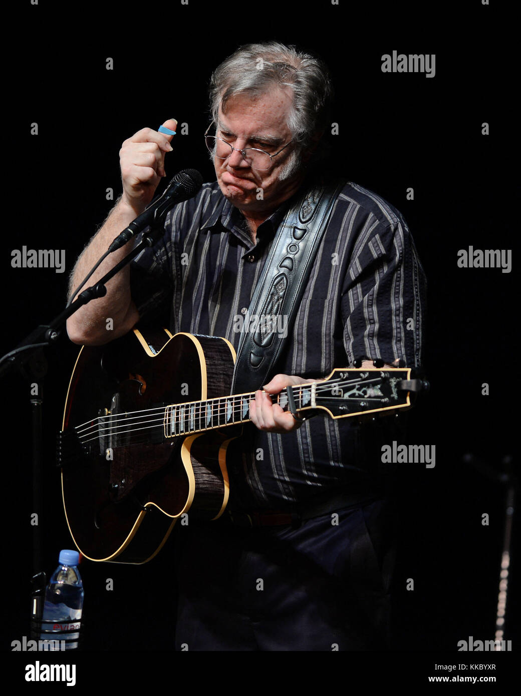 FORT LAUDERDALE, FL - JANUARY 09: John Benson Sebastian performs at The ...