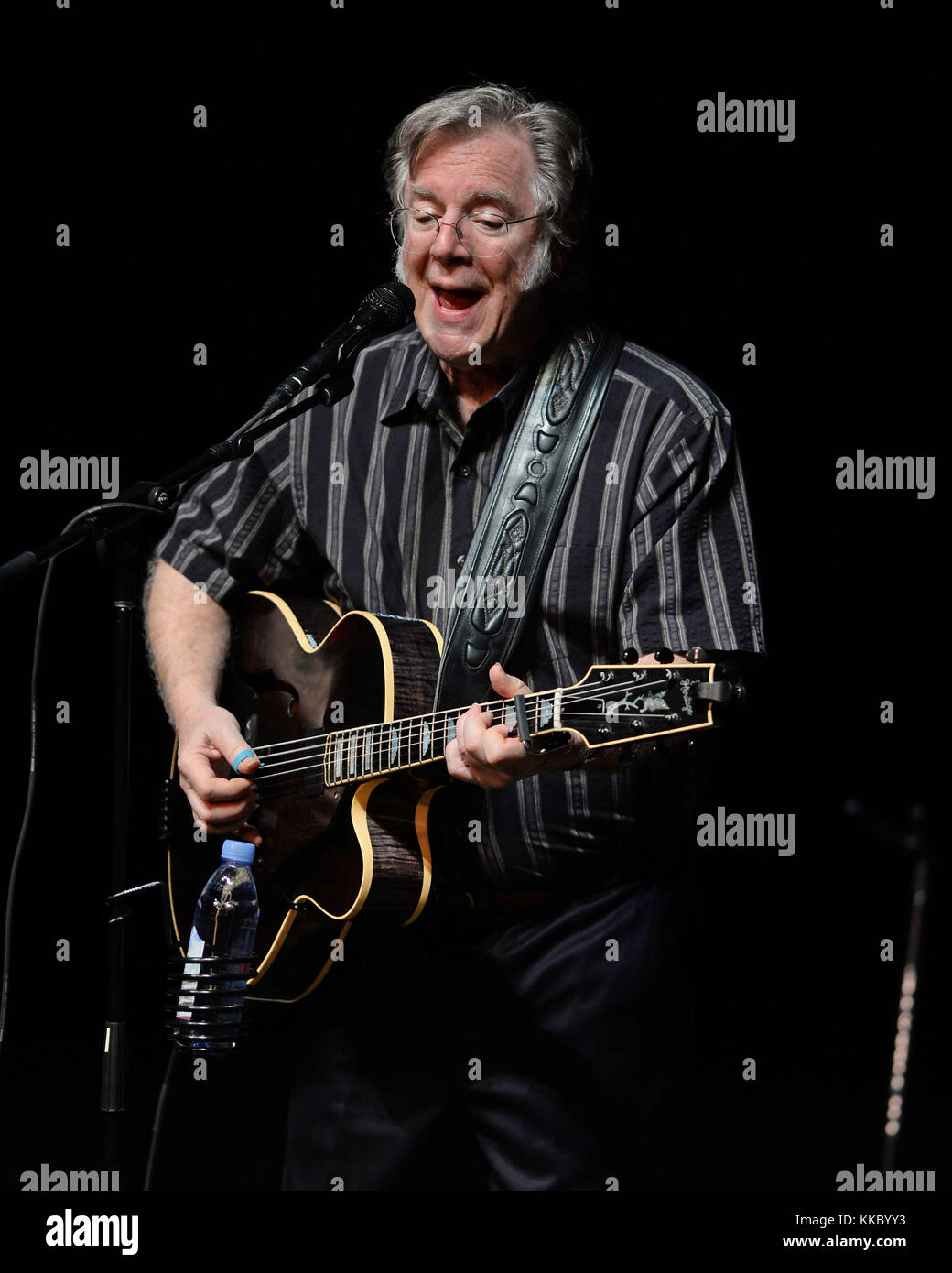 FORT LAUDERDALE, FL - JANUARY 09: John Benson Sebastian performs at The ...