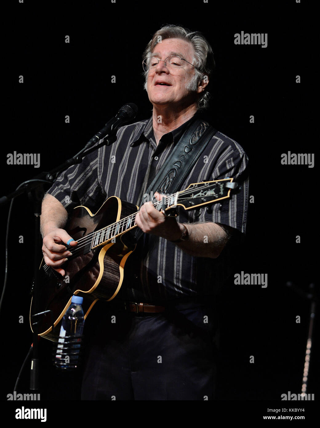 FORT LAUDERDALE, FL - JANUARY 09: John Benson Sebastian performs at The ...