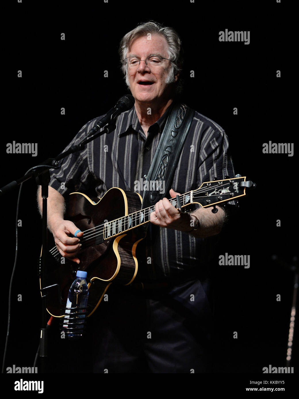 FORT LAUDERDALE, FL - JANUARY 09: John Benson Sebastian performs at The ...