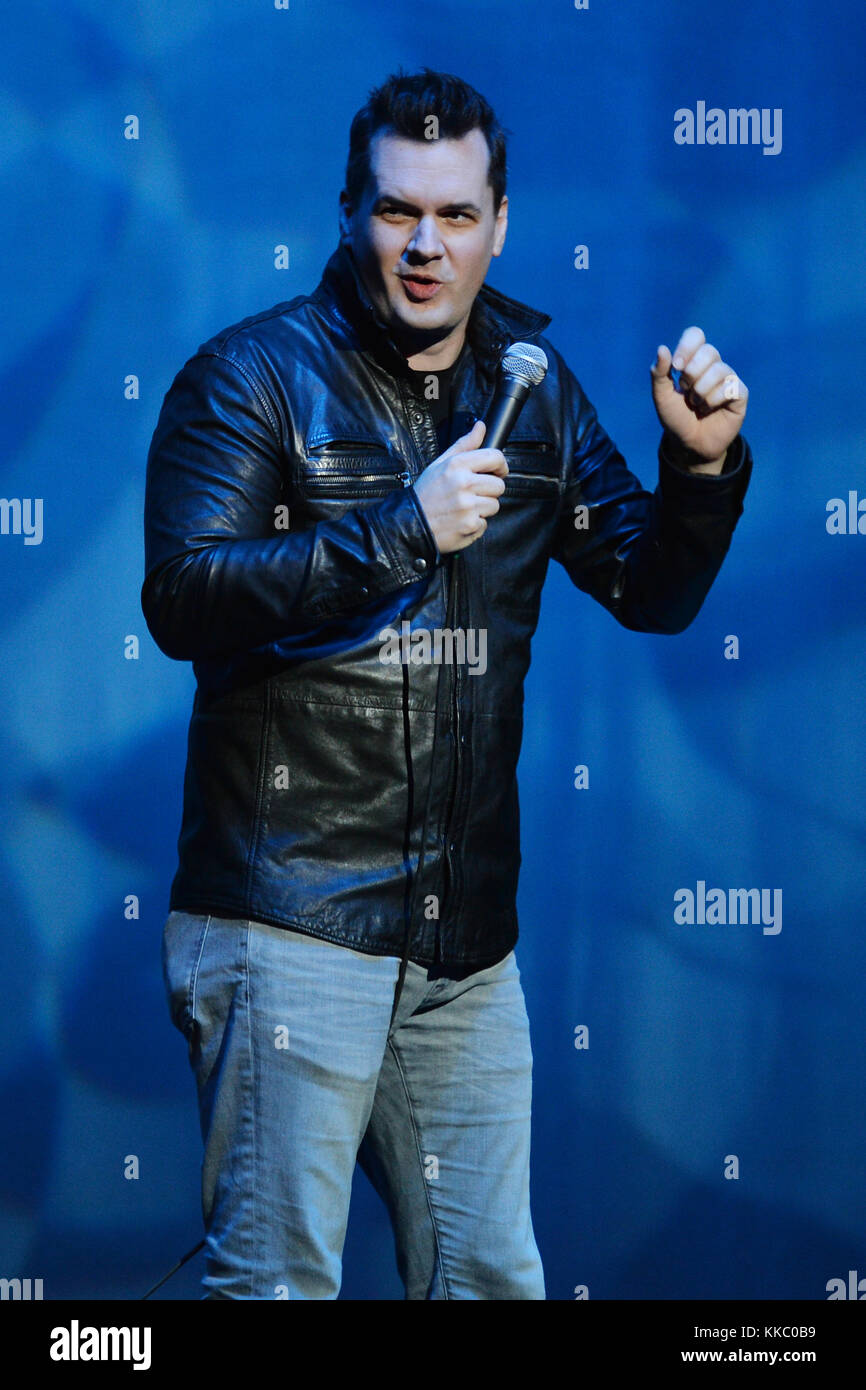 Jim jefferies comedian hi-res stock photography and images - Alamy