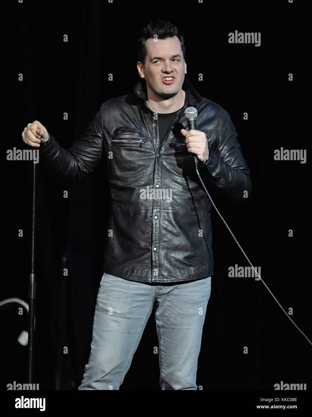 Jim jefferies comedian hi-res stock photography and images - Alamy