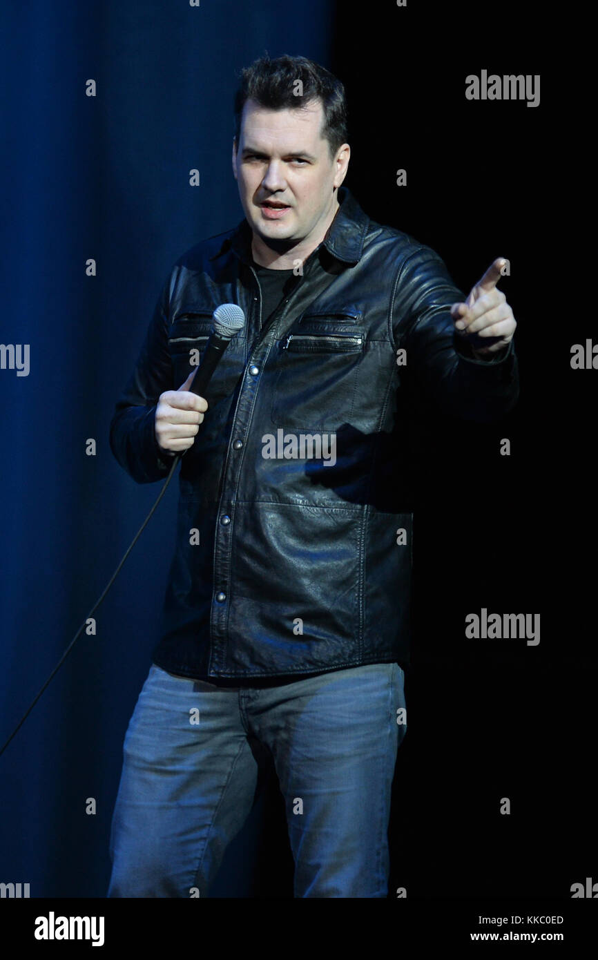 Jim jefferies comedian hi-res stock photography and images - Alamy
