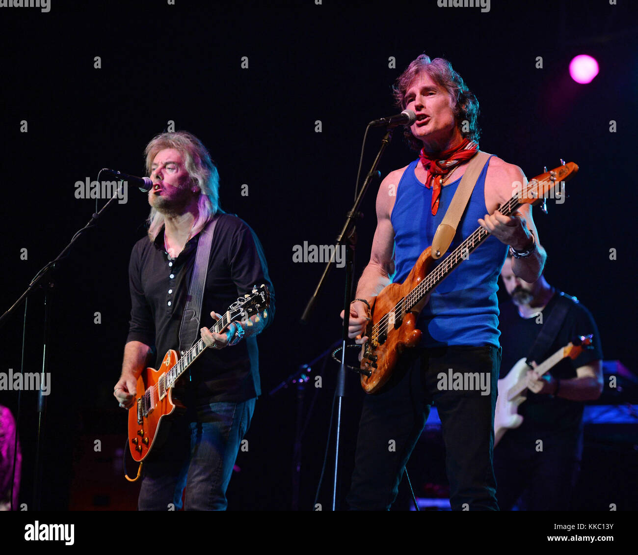 FORT LAUDERDALE, FL - JANUARY 08: Peter Beckett, Ronn Moss of Player ...