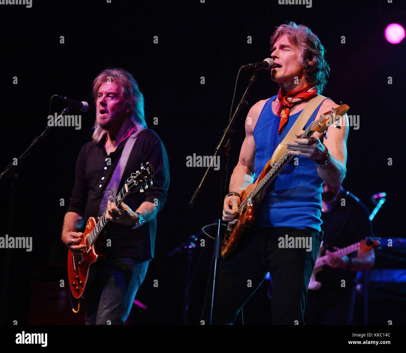 FORT LAUDERDALE, FL - JANUARY 08: Peter Beckett, Ronn Moss of Player ...