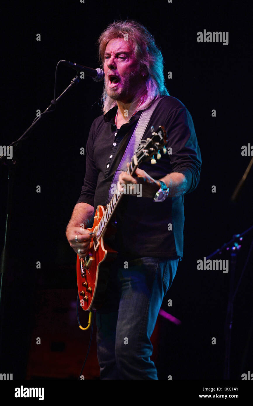 Peter Beckett High Resolution Stock Photography and Images - Alamy