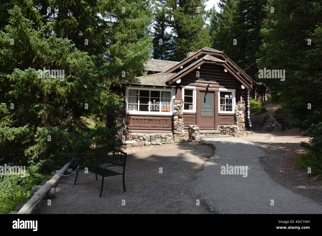 Yellowstone historic buildings hi-res stock photography and images - Alamy