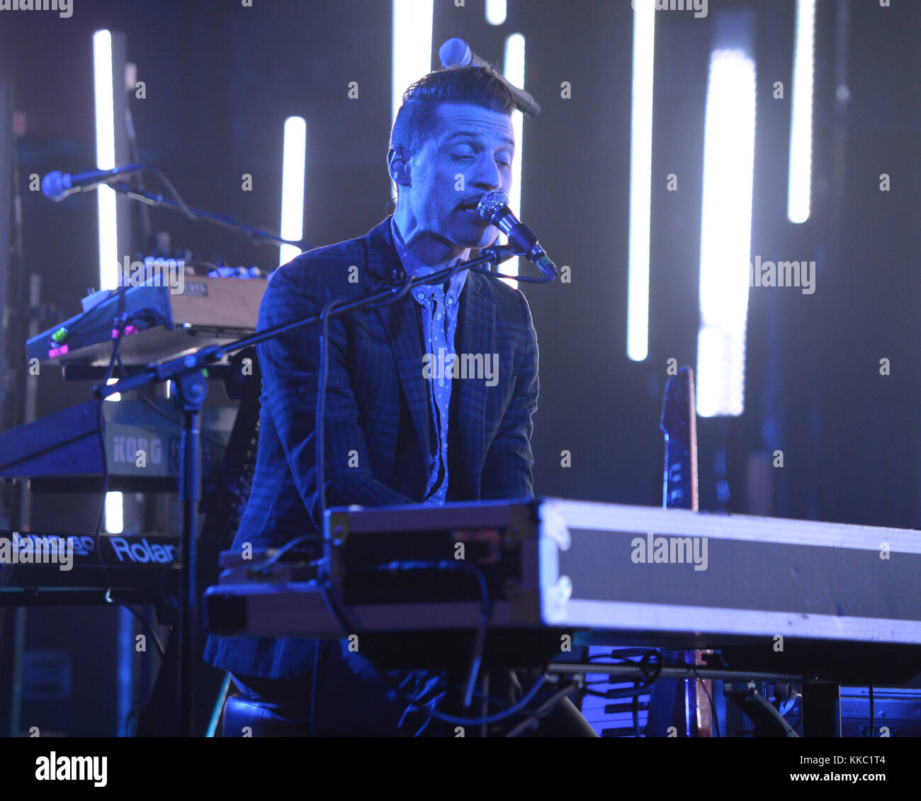 FORT LAUDERDALE, FL - FEBRUARY 18: Paul Meany of Mutemath performs at ...