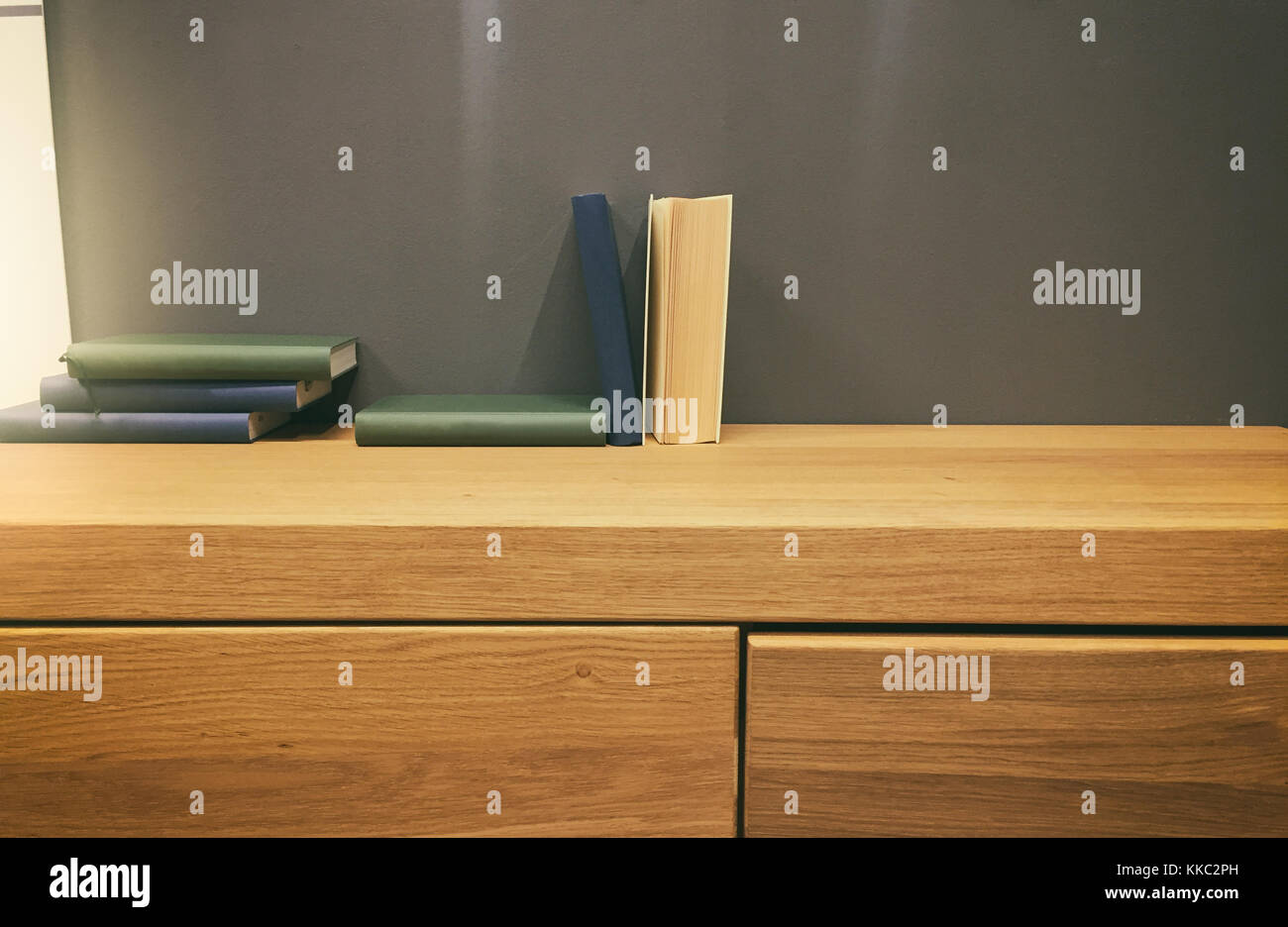 Old books spine table hi-res stock photography and images - Alamy