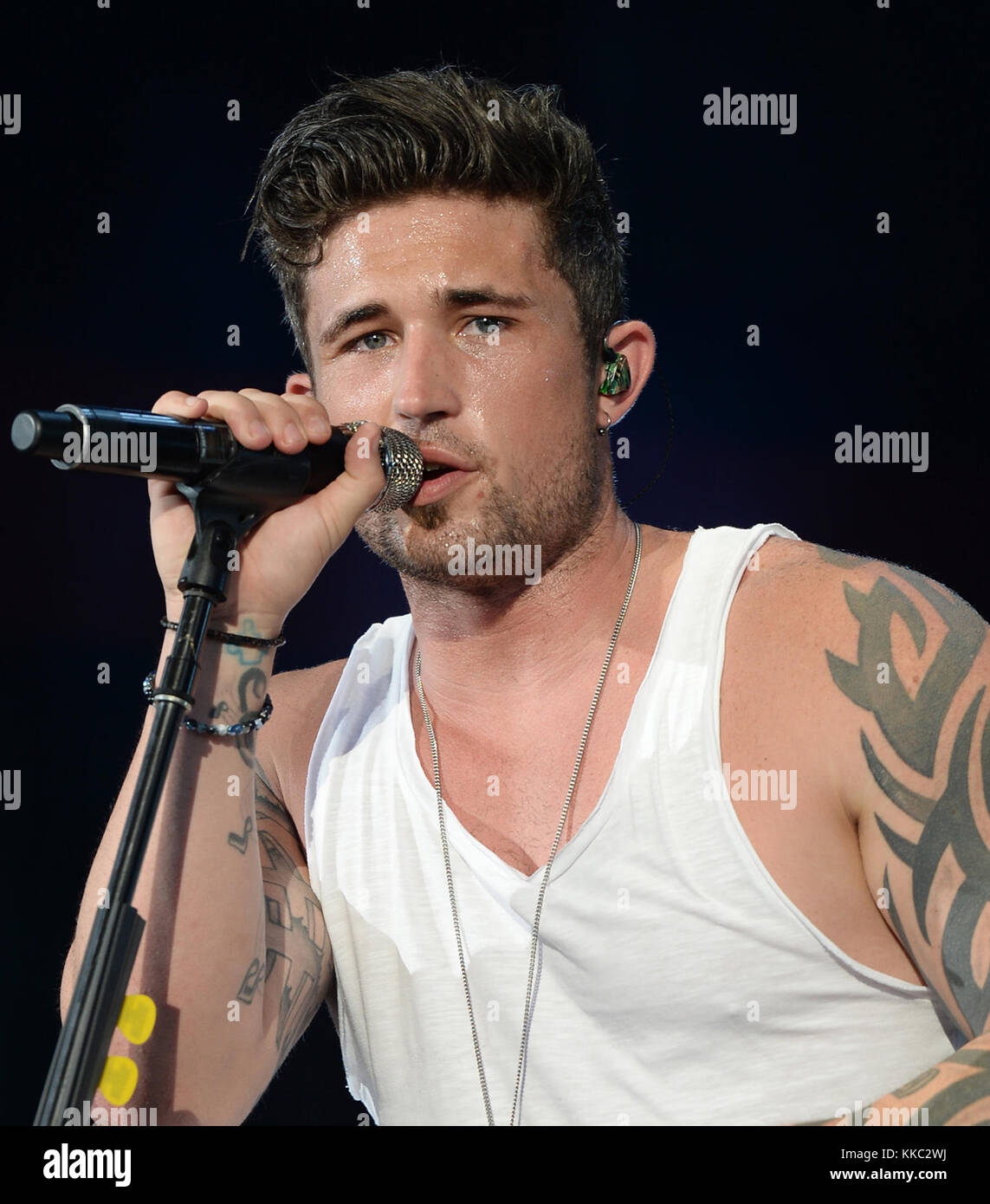 WEST PALM BEACH, FL - JUNE 04: Michael Ray performs at The Perfect ...