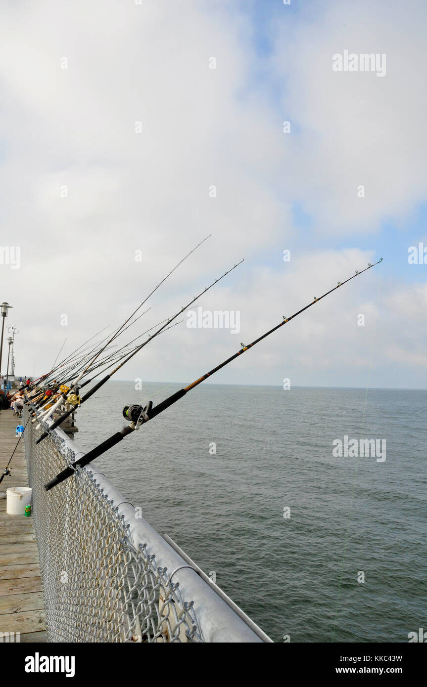 Chesapeake bay fishing pier hi-res stock photography and images - Alamy