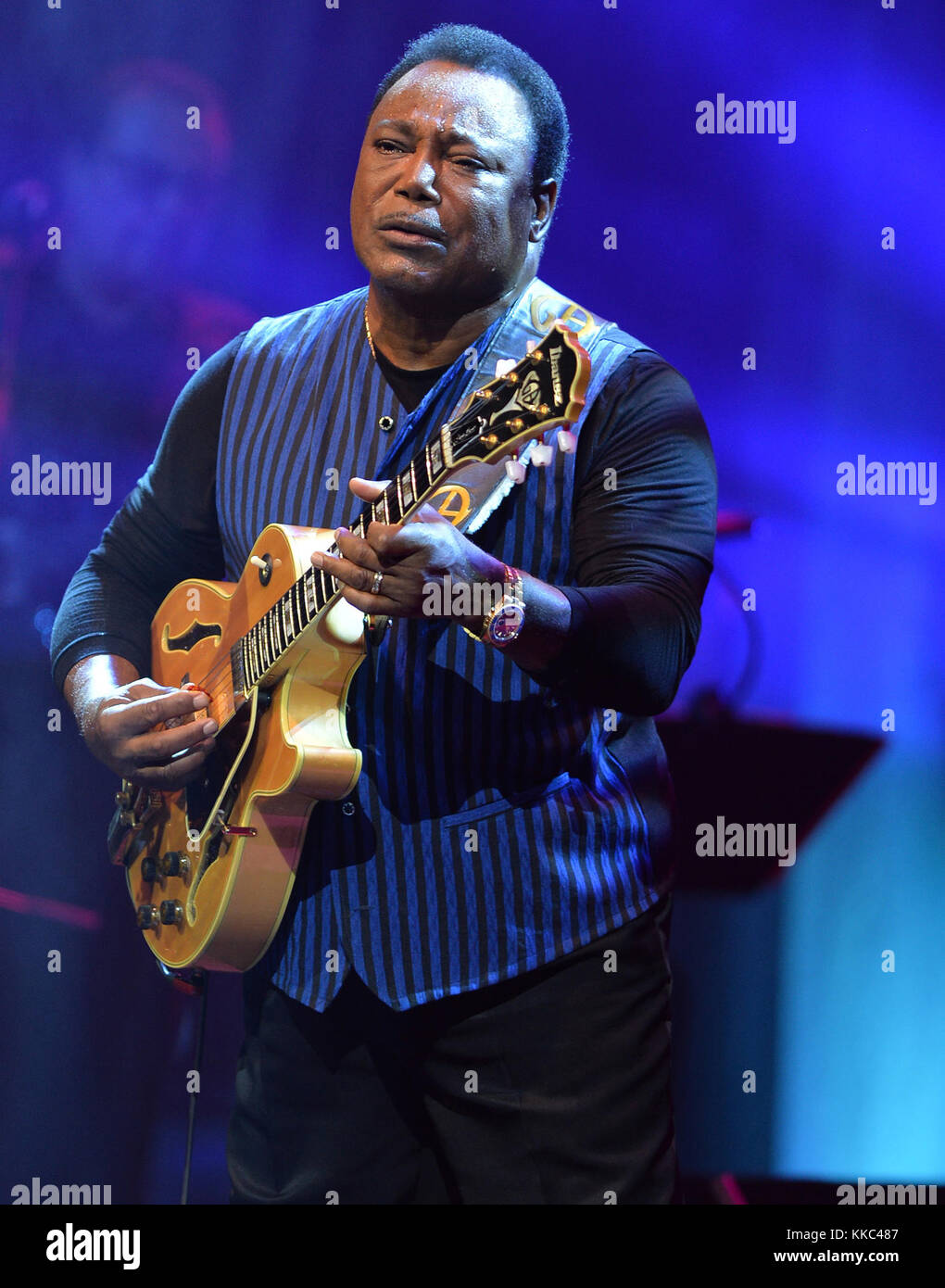HOLLYWOOD FL - MAY 10: George Benson performs at Hard Rock Live held at ...