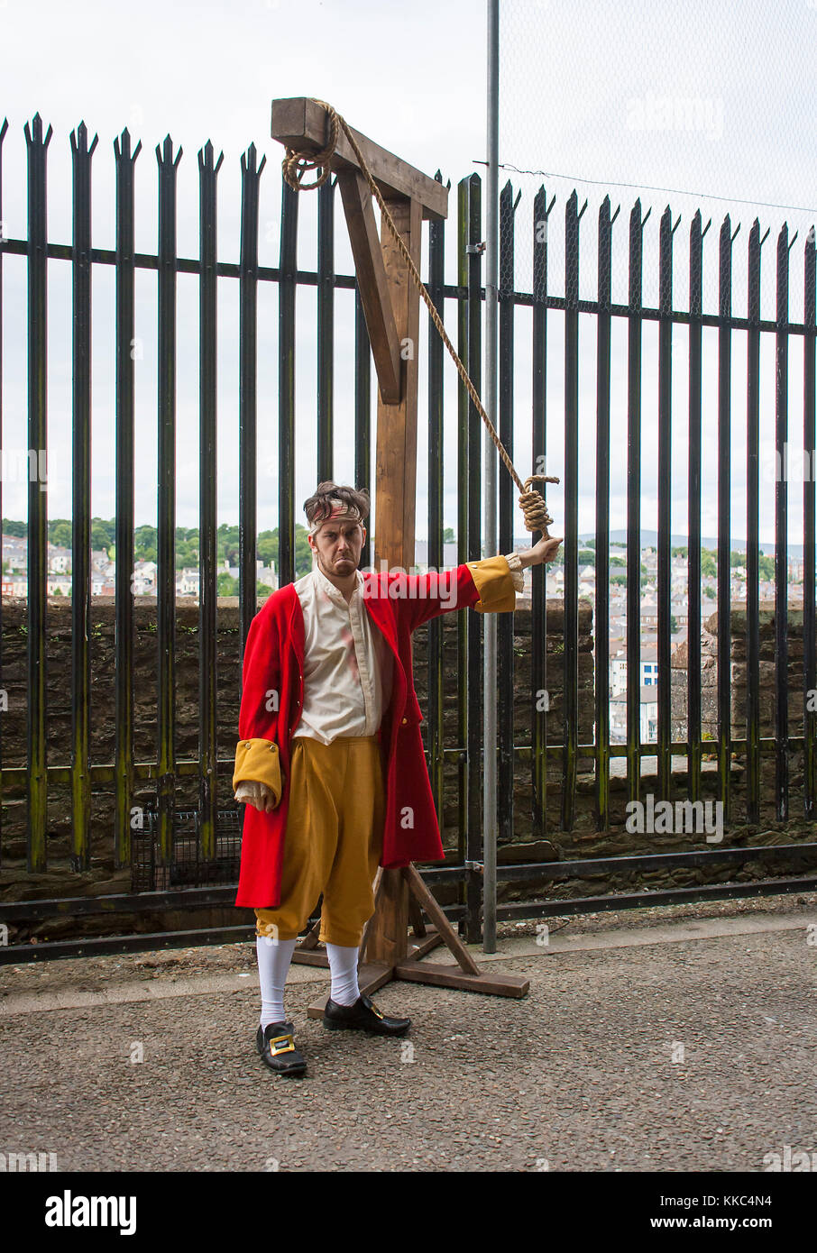 Medieval gallows hi-res stock photography and images - Alamy