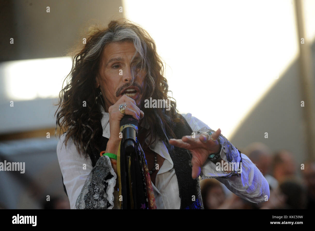 NEW YORK, NY - JUNE 24: Singer-songwriter Steven Tyler and the band ...