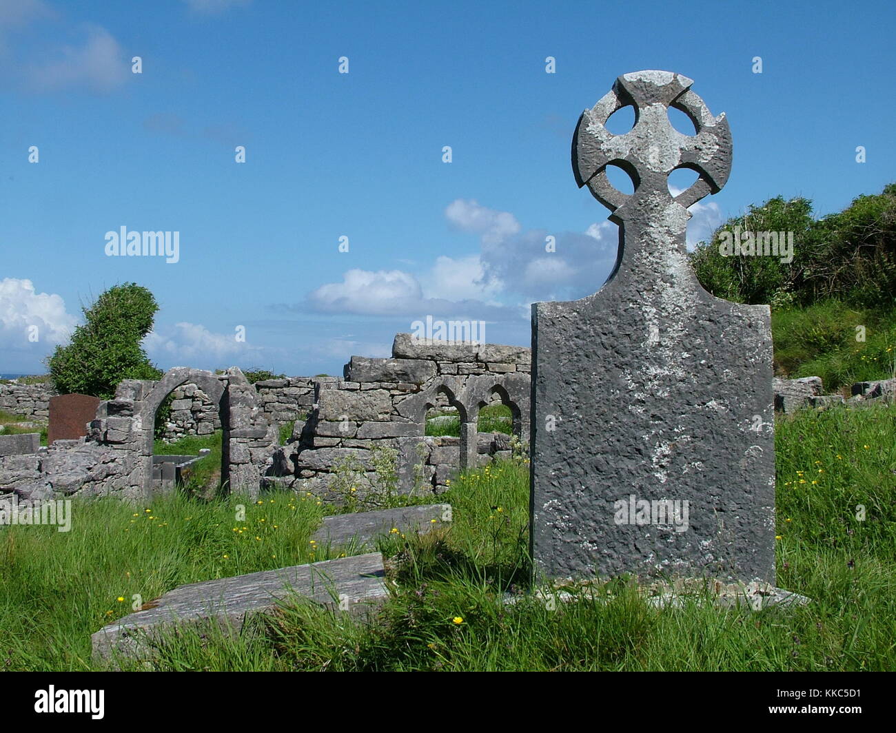 Irish cemetery with Celtic cross on Inis Mor, Aran Islands, Ireland ...