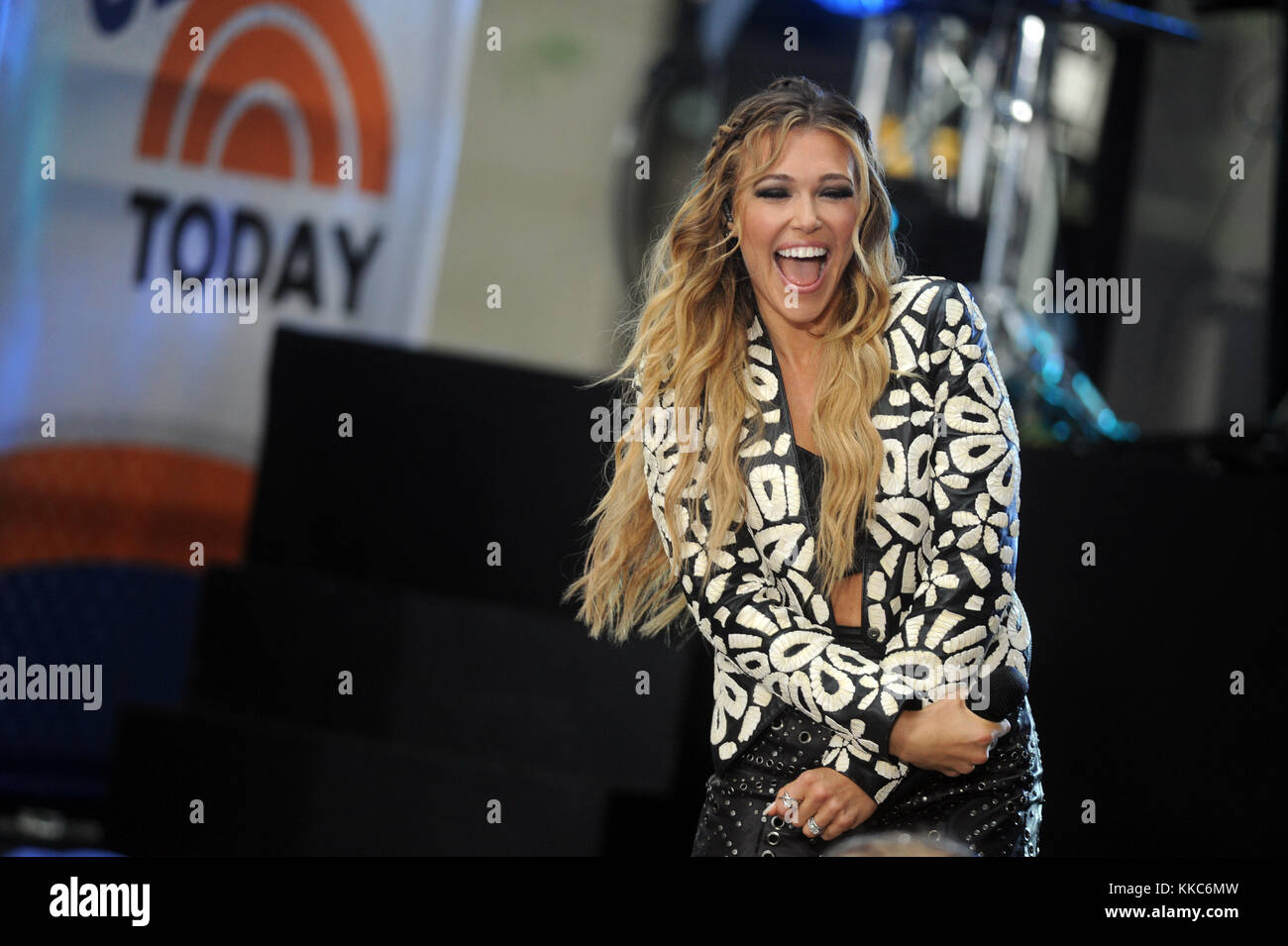 NEW YORK, NY - JULY 01: Singer Rachel Platten performs on NBC's 'Today ...