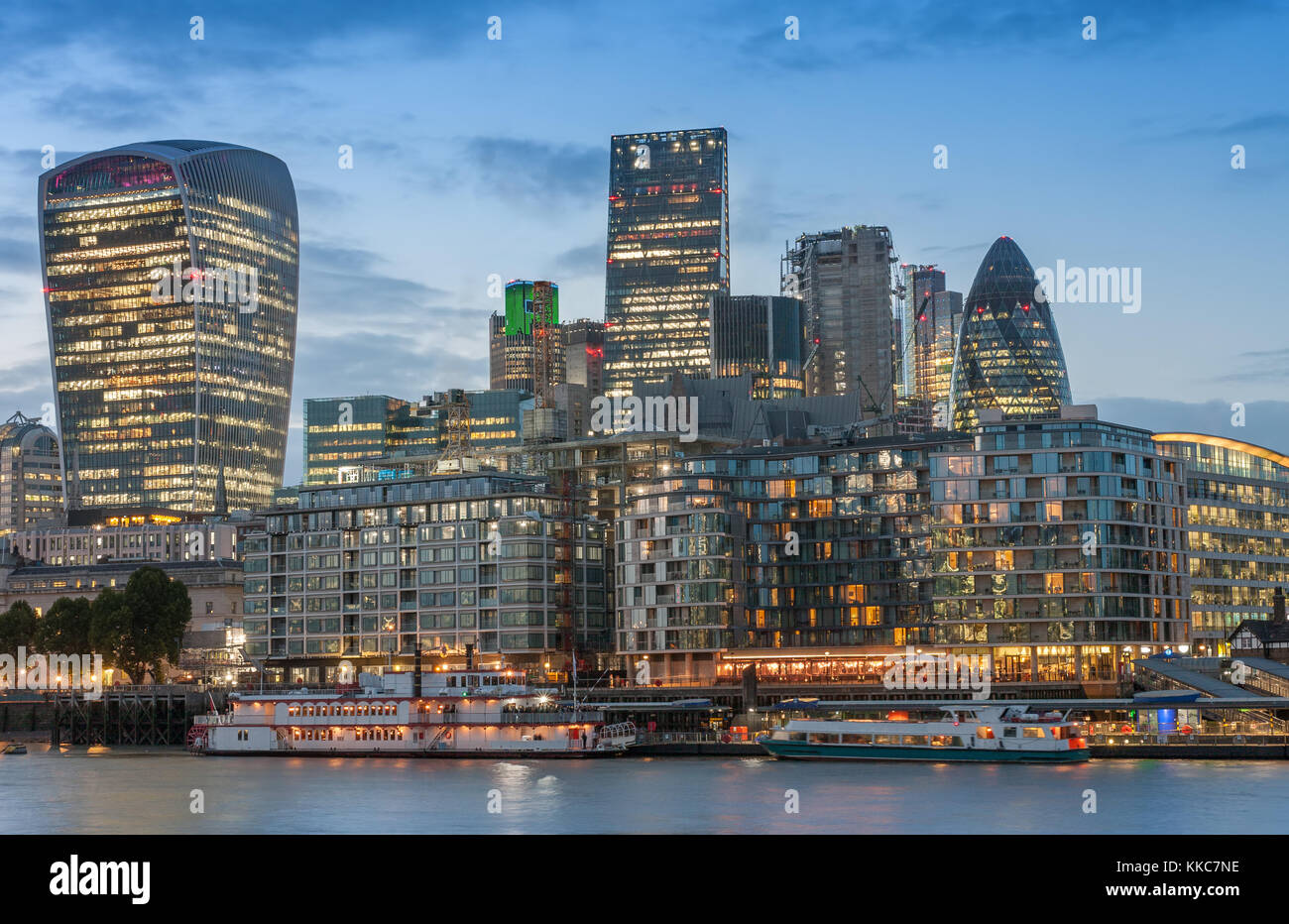 Plantation place great tower street hi-res stock photography and images ...