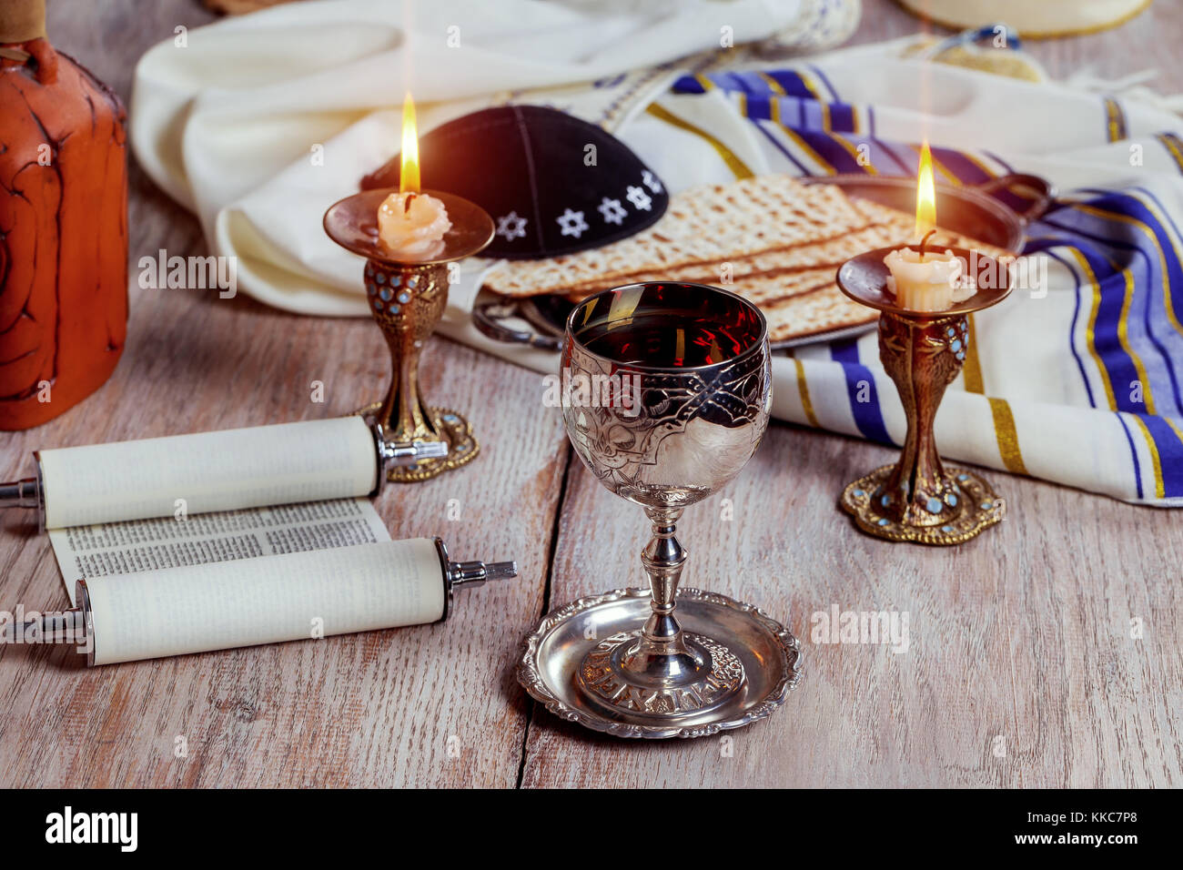 Shabbat Shalom - Traditional Jewish Sabbath ritual matzah, bread Stock ...