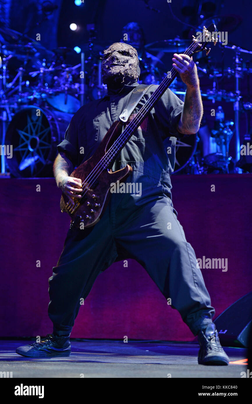 Alessandro venturella slipknot hi-res stock photography and images - Alamy