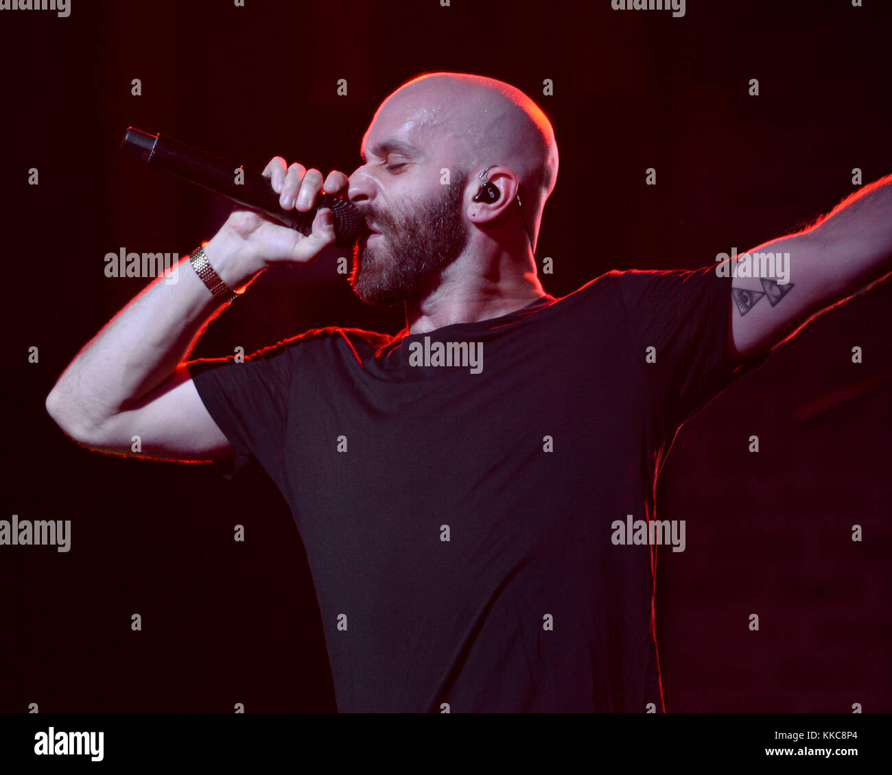 FORT LAUDERDALE, FL - JUNE 09: Sam Harris of X Ambassadors performs at ...