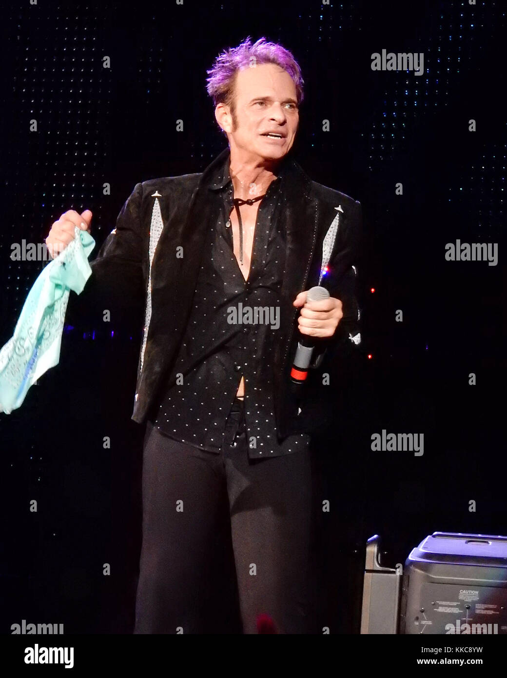 PHOENIX, AZ - SEPTEMBER 28: David Lee Roth of Van Halen performs at Ak ...