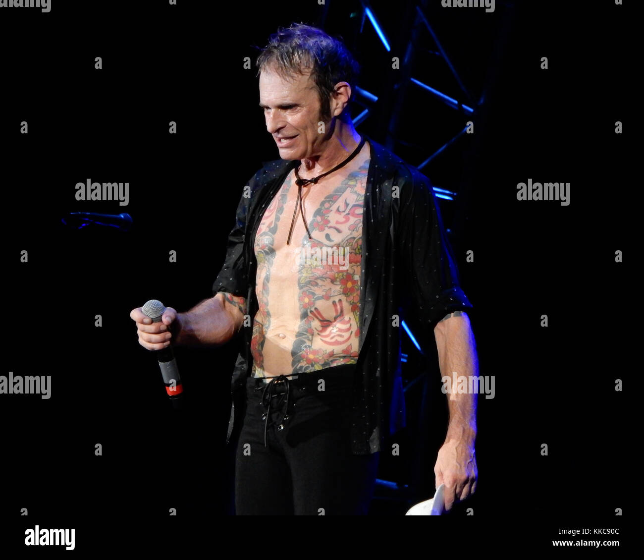 PHOENIX, AZ - SEPTEMBER 28: David Lee Roth of Van Halen performs at Ak ...