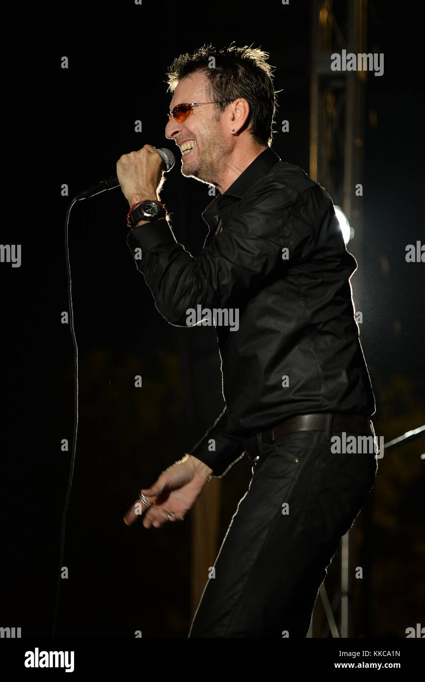 Cy curnin hi-res stock photography and images - Alamy