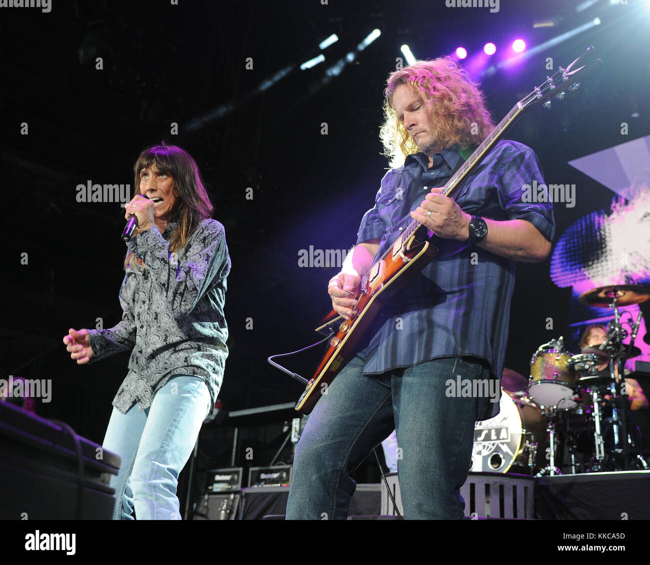 WEST PALM BEACH, FL - JUNE 25: Jeff Keith, Frank Hannon of Tesla ...