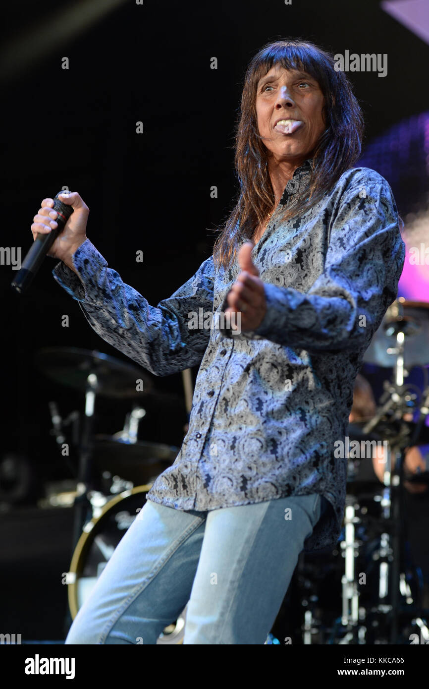 WEST PALM BEACH, FL - JUNE 25: Jeff Keith of Tesla performs at The ...