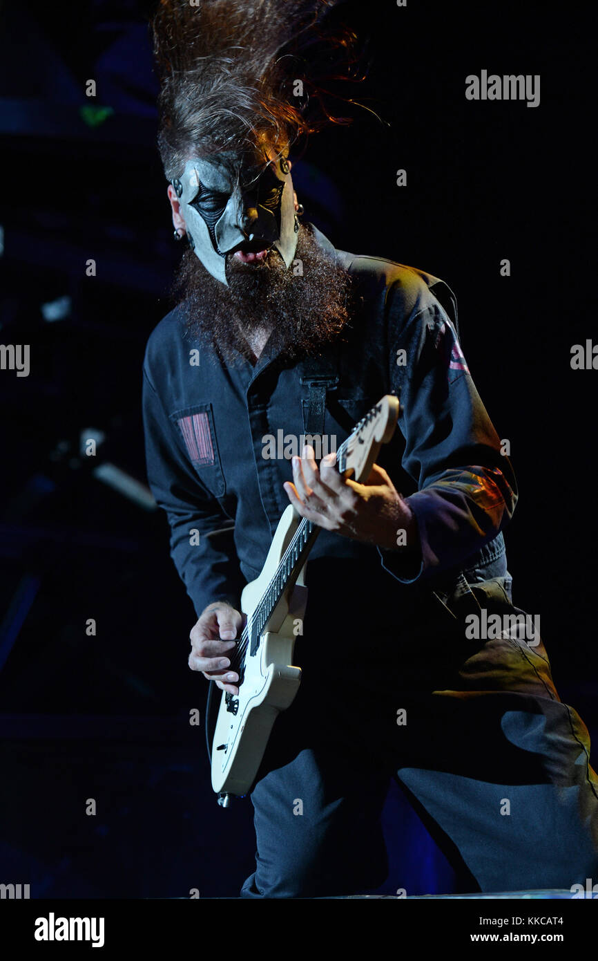 WEST PALM BEACH, FL - JULY 24: Jim Root of Slipknot performs at The ...