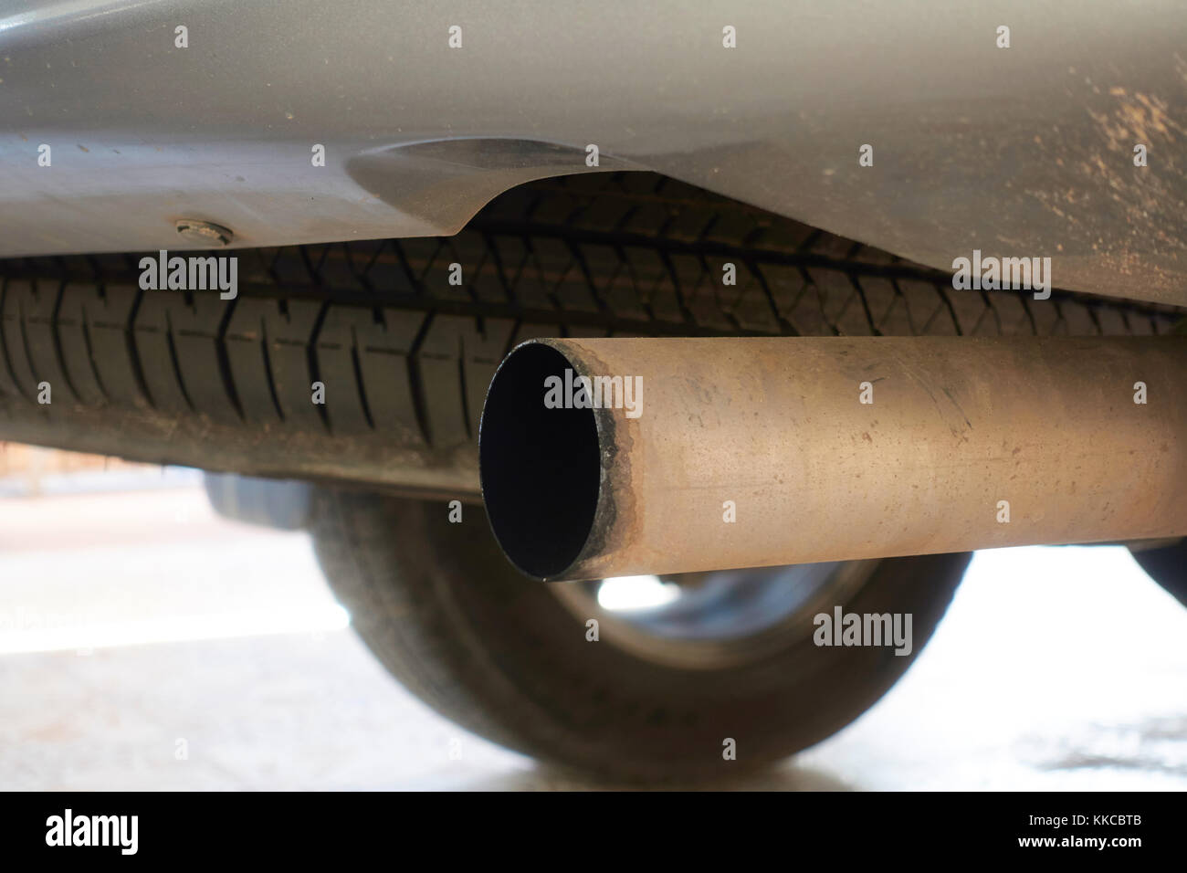 Truck tail pipe hi-res stock photography and images - Alamy