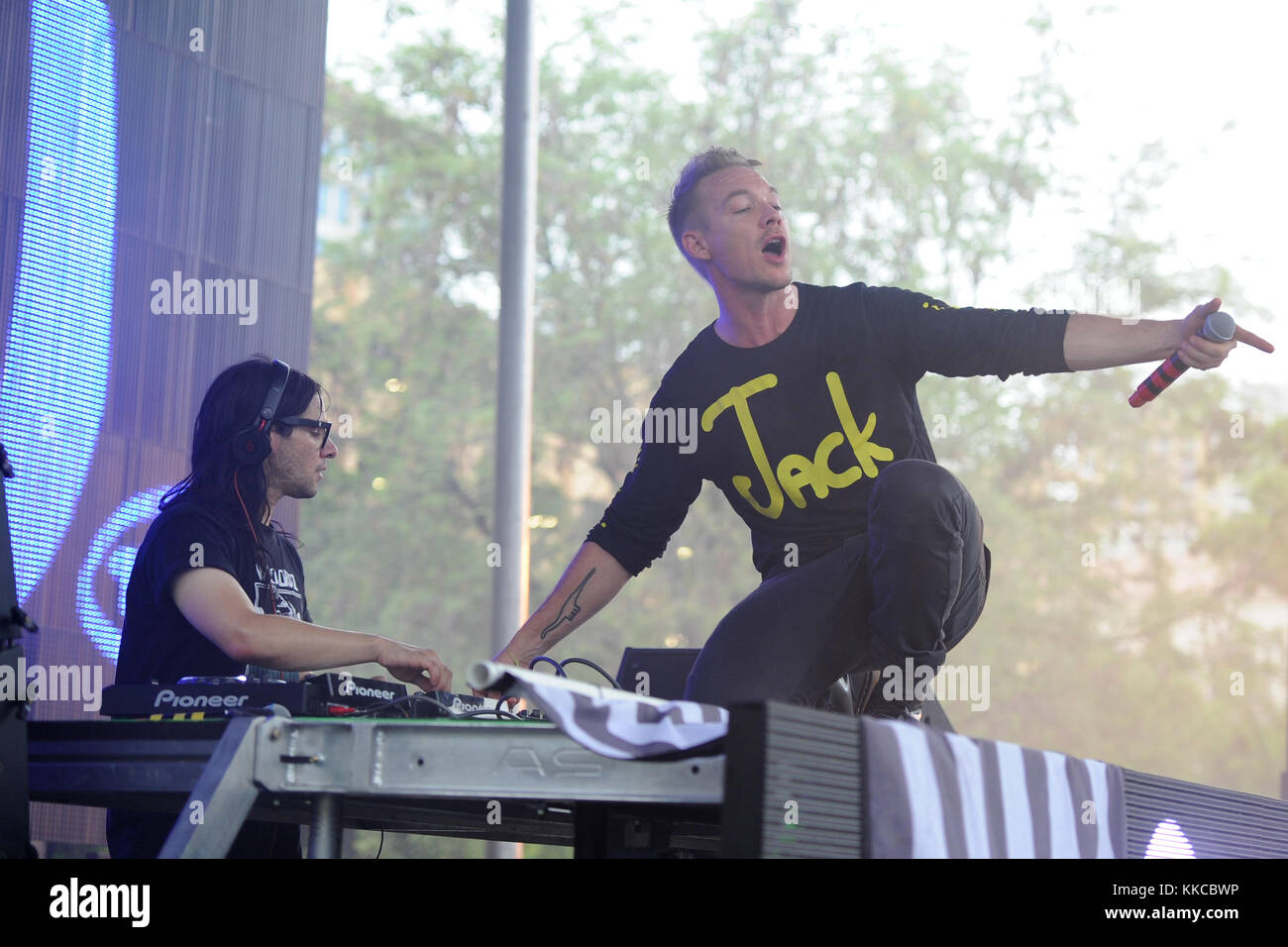 Diplo and skrillex hi-res stock photography and images - Alamy