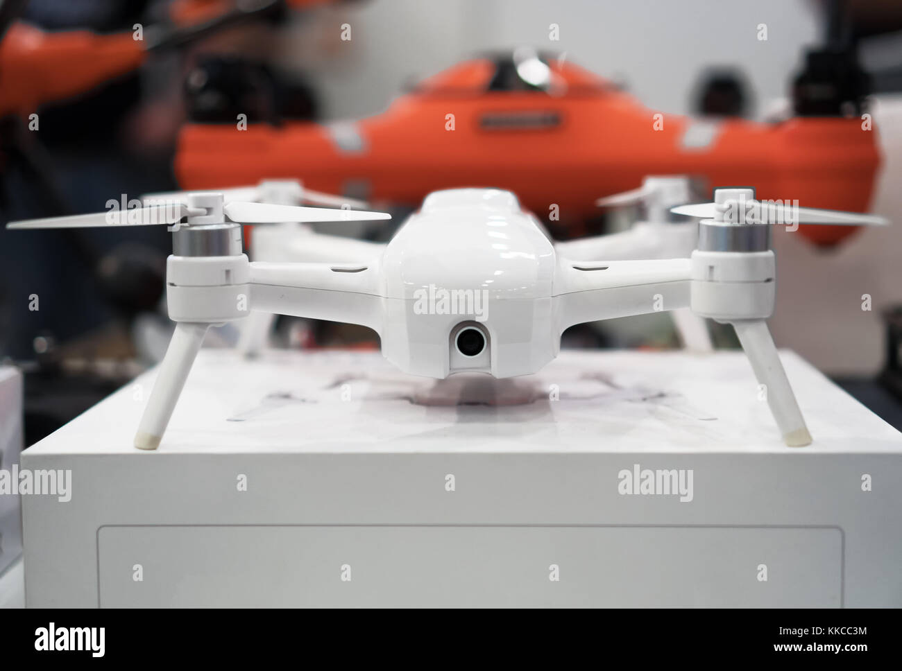 Modern white drone with 4k camera in the store Stock Photo - Alamy
