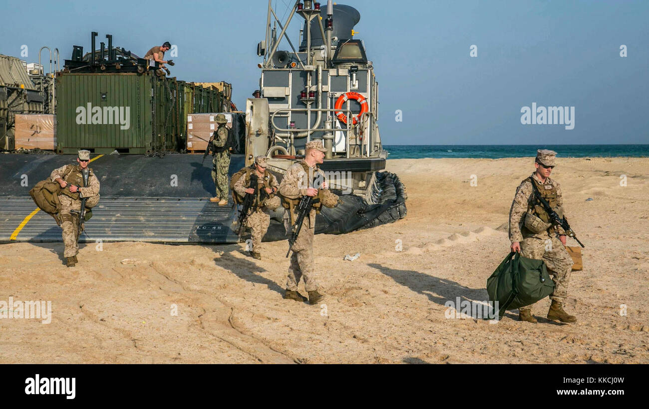 U.S. 5TH FLEET AREA OF OPERATIONS (Oct. 21, 2017) – Marines with Combat ...