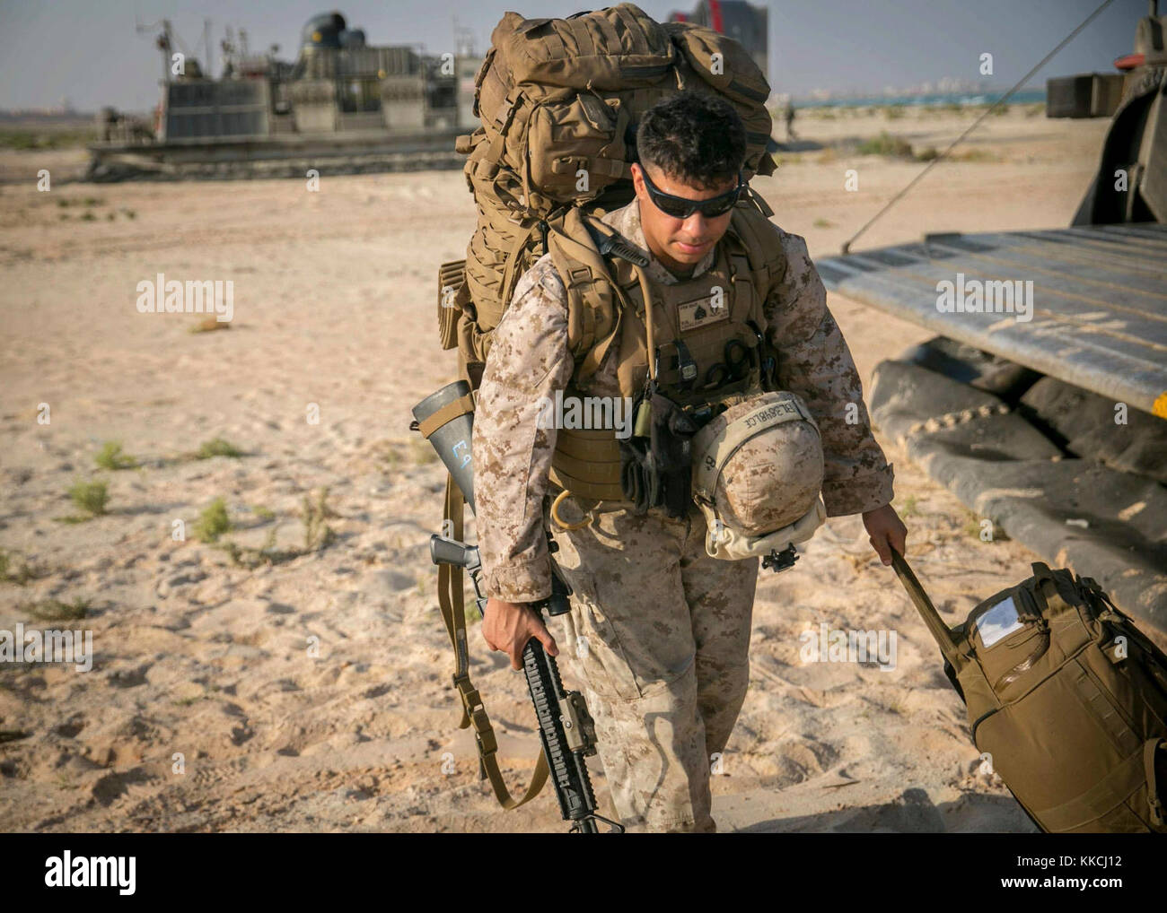 U.S. 5th FLEET AREA OF OPERATIONS (Oct. 21, 2017) – Sgt. Brian Locklear ...