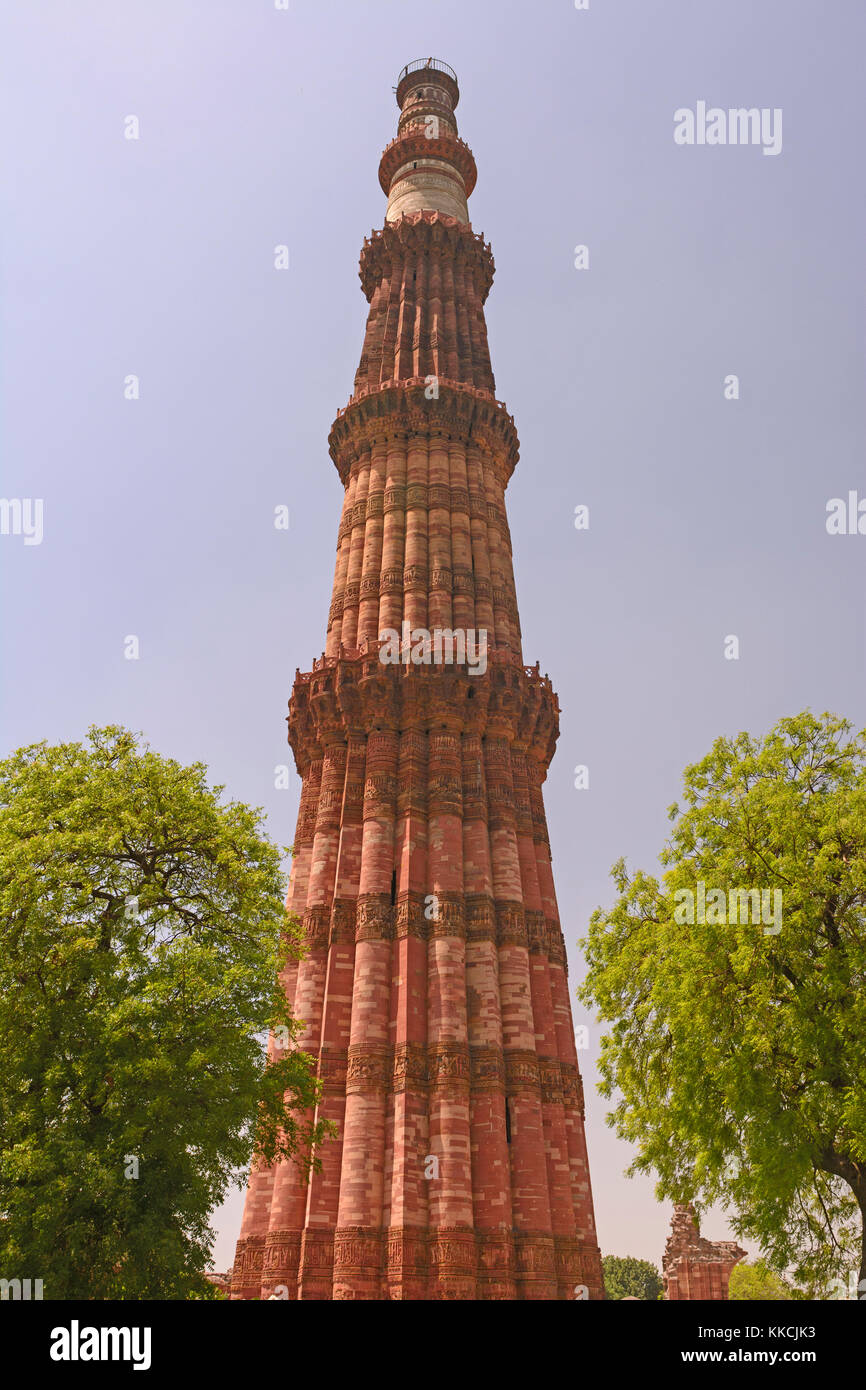 Qutub complex hi-res stock photography and images - Alamy