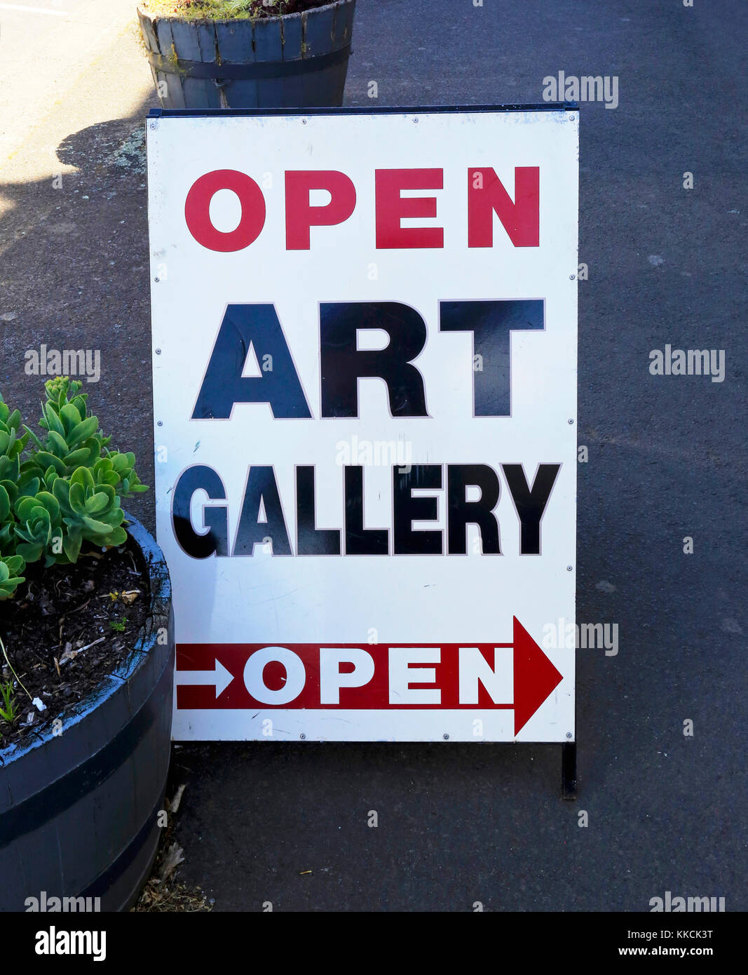 Art Gallery sign in a rural Australian town Stock Photo - Alamy