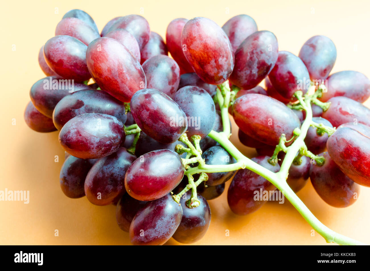 Crimson Seedless Grapes (Vitis Vinifera Stock Photo - Alamy