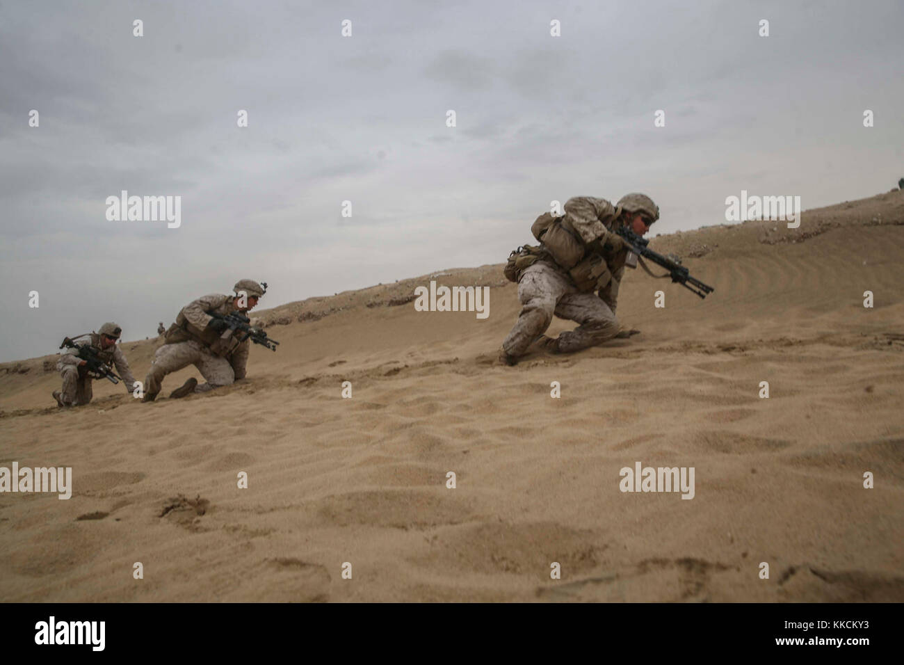 U.S. 5TH FLEET AREA OF OPERATIONS (Nov. 21, 2017) – Marines with ...