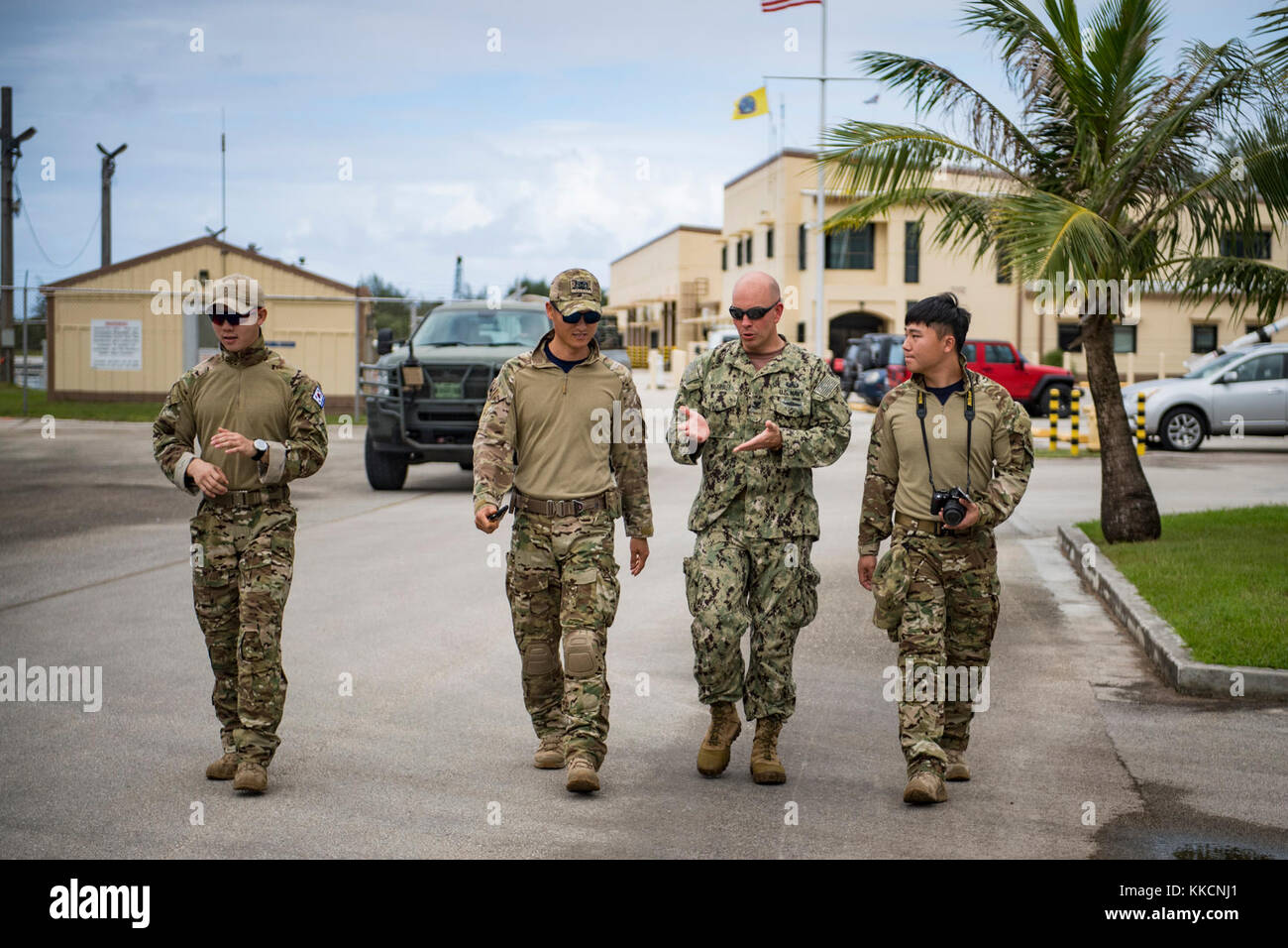 U.S. Navy Explosive Ordnance Disposal Technician 2nd Class Robert ...