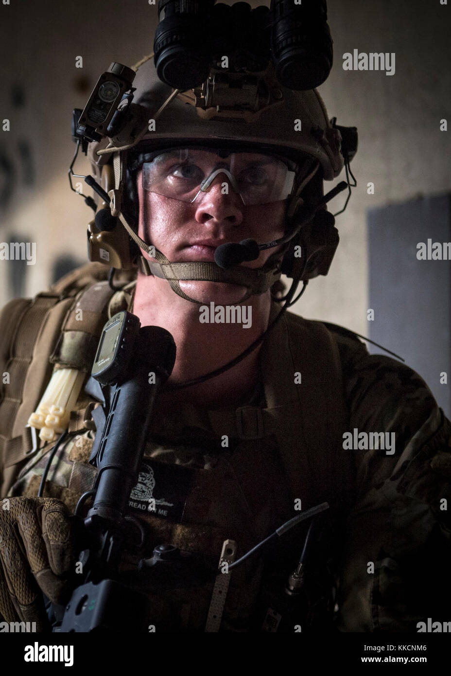 A U.S. Navy Explosive Ordnance Disposal Technician, assigned to ...