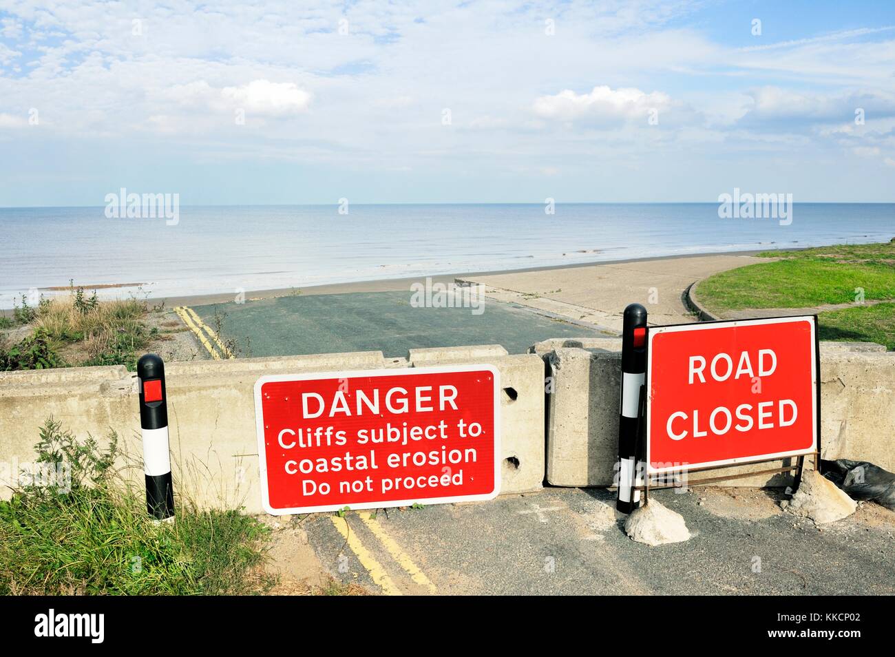 Holderness coast erosion hi-res stock photography and images - Alamy