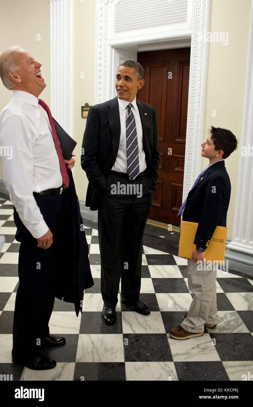 President Barack Obama and Vice President Joe Biden talk with Zachary ...
