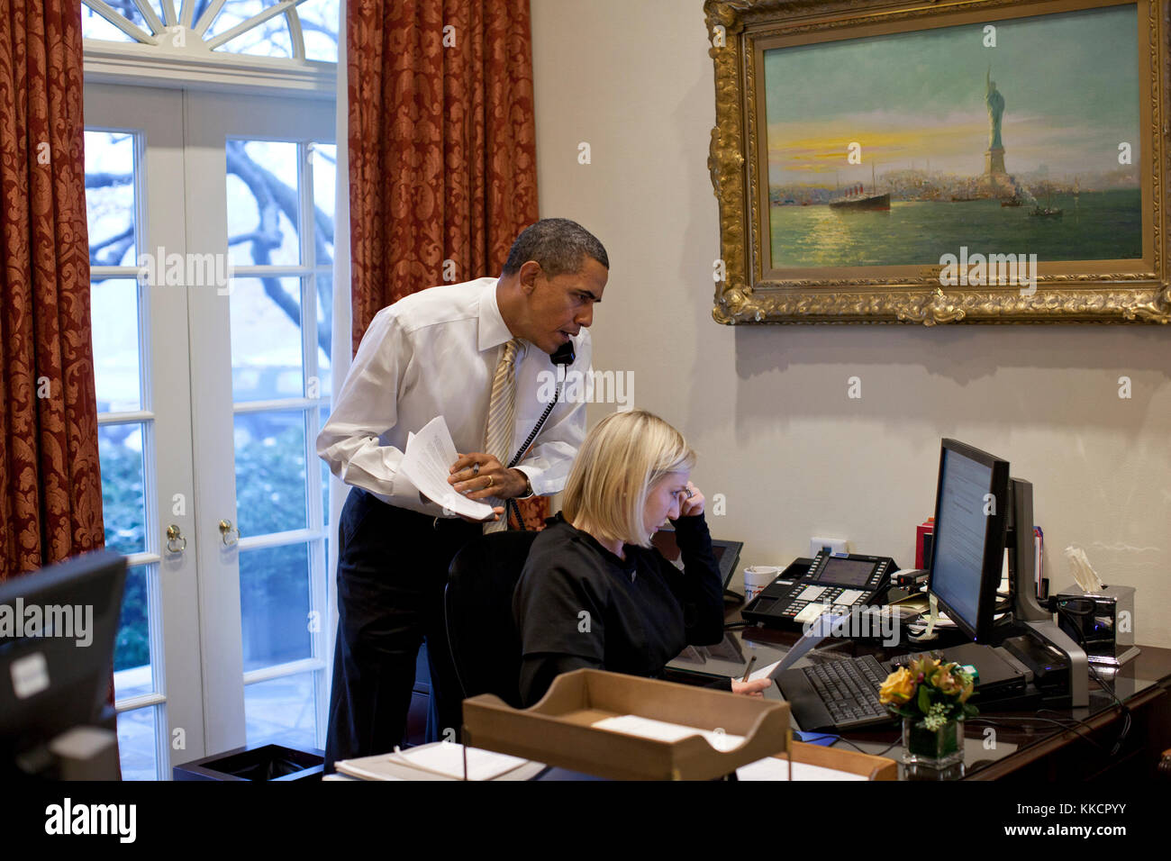 Speechwriter jon favreau hi-res stock photography and images - Alamy