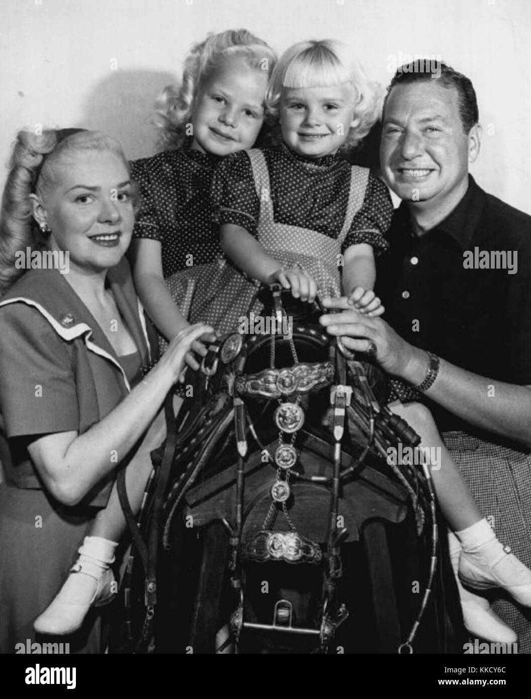 Alice faye and phil harris hi-res stock photography and images - Alamy