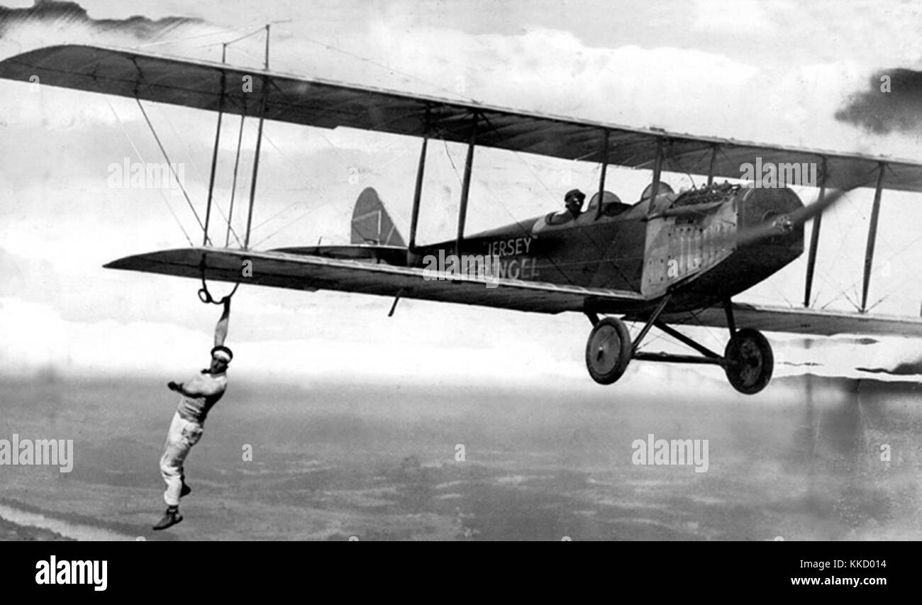 Aerial gymnastics Black and White Stock Photos & Images - Alamy