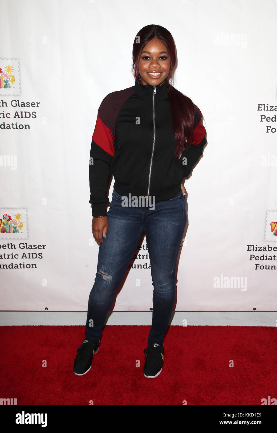 Gabby douglas family hi-res stock photography and images - Alamy